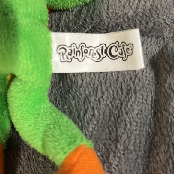 RAINFOREST | Toys | Rainforest Cafe Frog Keychain | Poshmark